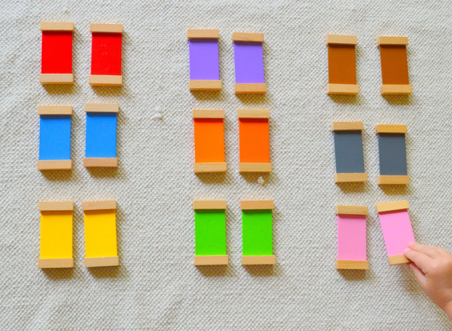 How does Montessori School develop a child's 8 senses?